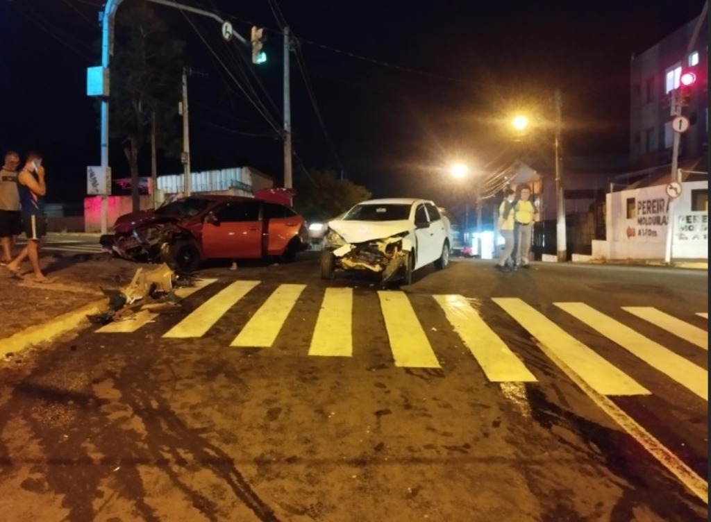 Seis pessoas ficam feridas em acidente de trânsito em Santa Maria